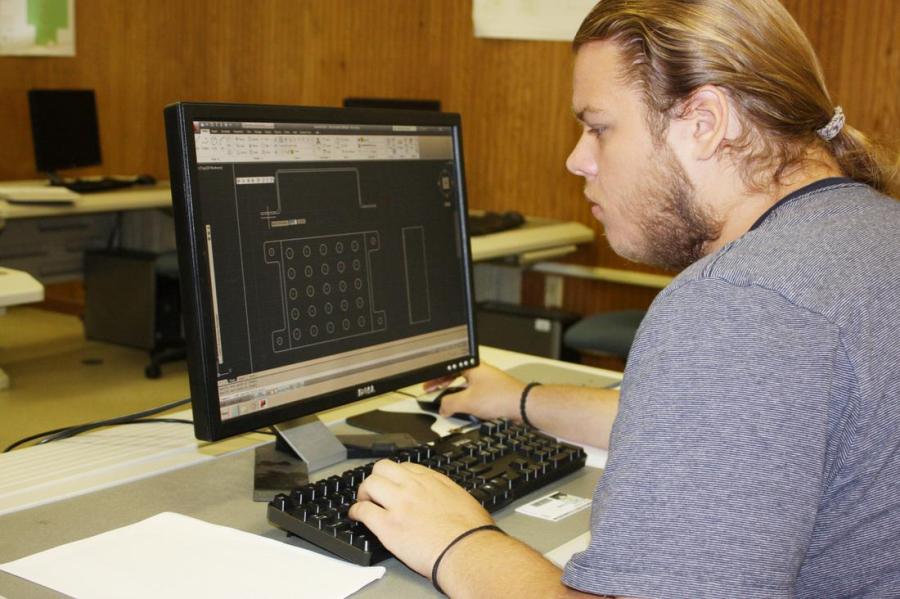 Engineering Technology Photos | East Central Community College